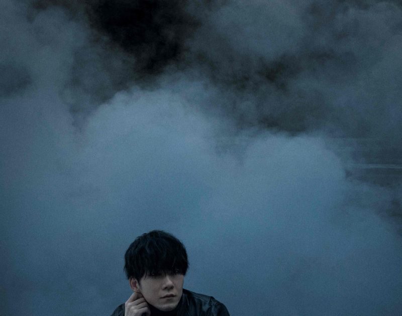 TK from 凛として時雨、4月16日リリースの約5年ぶりのオリジナルアルバム『Whose Blue』収録内容＆新ビジュアル解禁！ – リスアニ！ – アニソン・アニメ音楽のポータルサイト